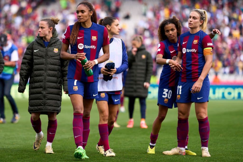 Breaking Down the Numbers: Women's Footballer Salaries Explained
