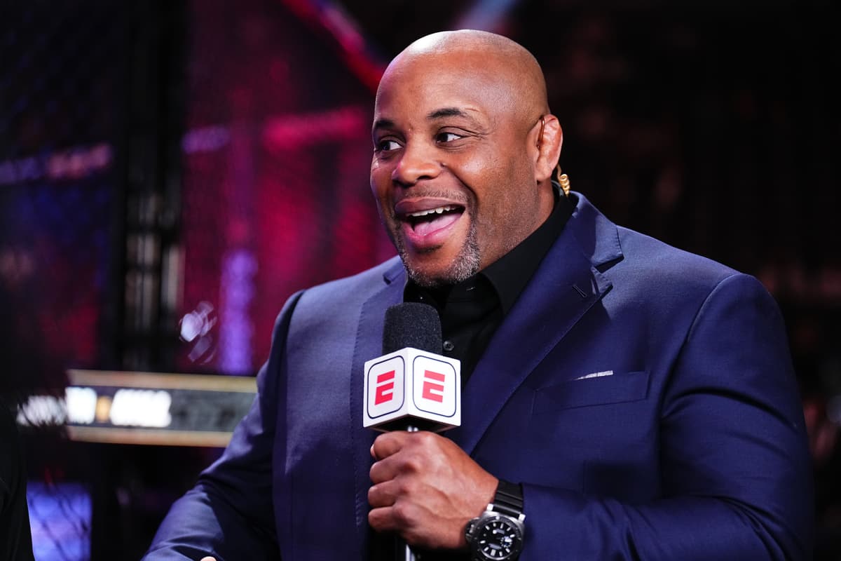 Top 10 UFC Commentators Ever