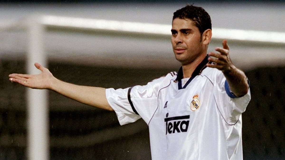 Top 10 defenders with most goals in football history