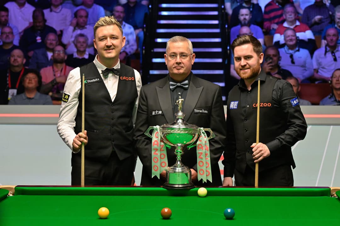 How much do Professional Snooker Referees get paid?